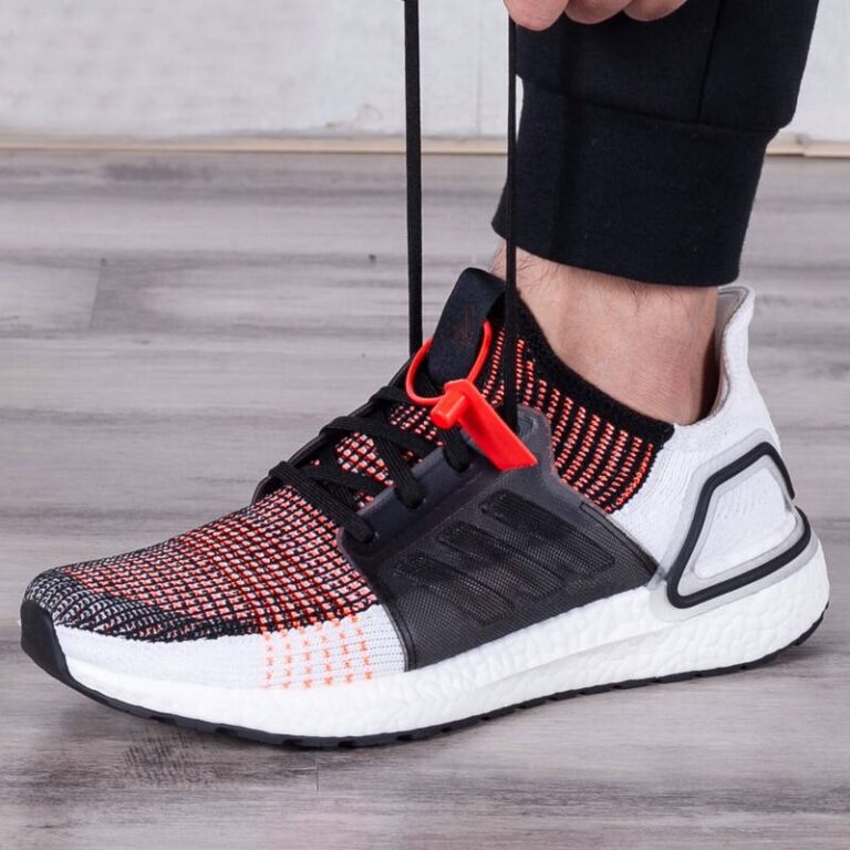 Giày Ultra Boost 2019 chính hãng 2025