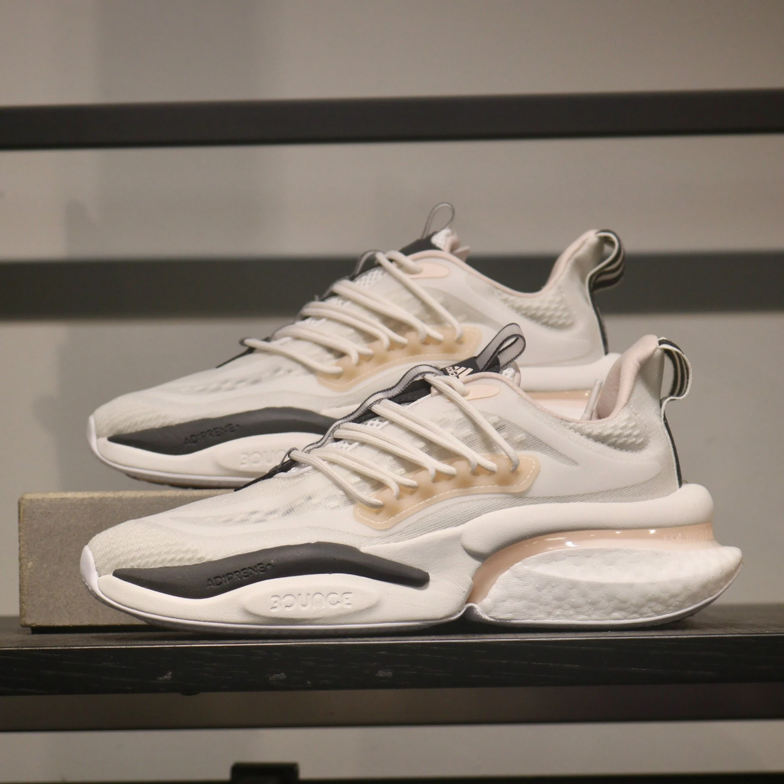 Giày Adidas Alphaboost chính hãng 2025