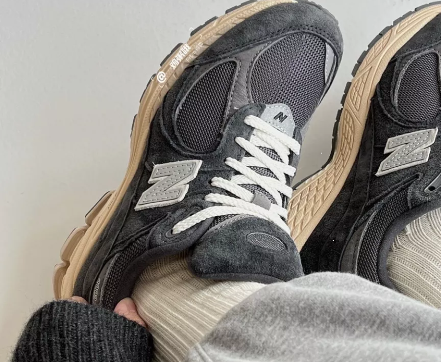 Giày New Balance 2002R 'Vintage Black' M2002RHO Authentic-Shoes