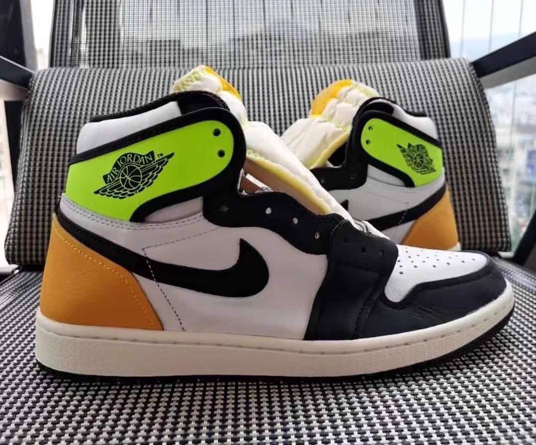 Legit check : Hướng dẫn cách phân biệt Air Jordan 1 'Volt Gold' Real và Fake - Authentic-Shoes