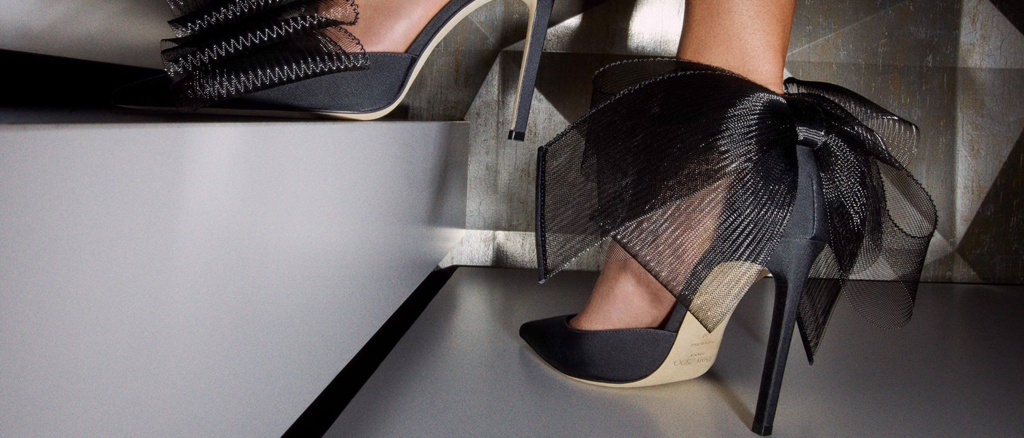 Những lý do giải thích cho sự đắt đỏ của thương hiệu Jimmy Choo ...