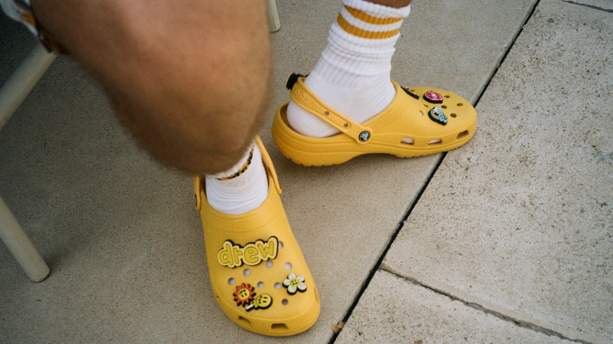 5 phiên bản Collab đáng mua nhất của dép Crocs mùa hè này - Authentic-Shoes