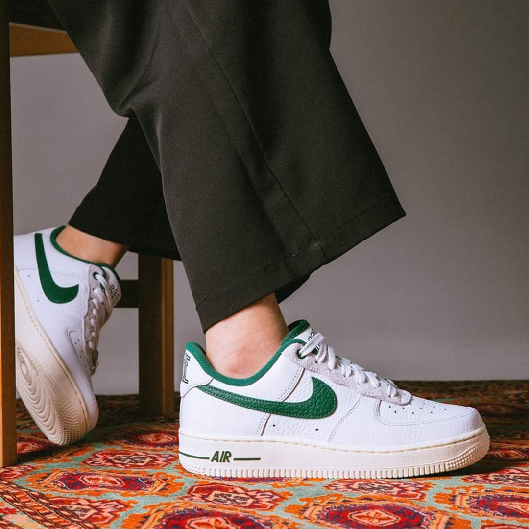 Giày Nike Air Force 1 Low '07 LX 'Command Force' DR0148–102