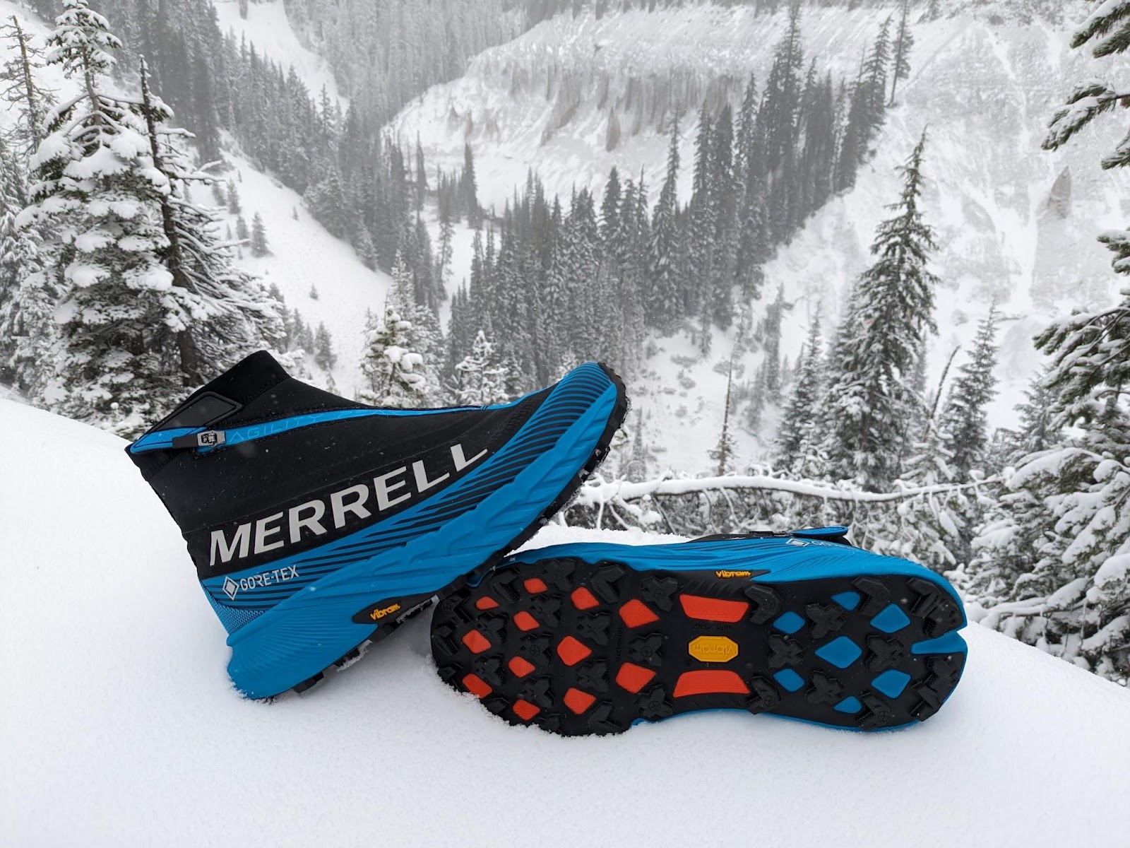 Merrell Agility Peak 5 GTX đôi giày hiking với khả năng chống nước hoàn ...