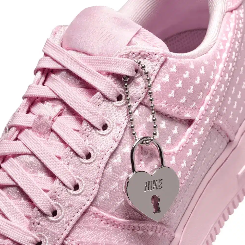 Giày Nike Air Force 1 Low 'Valentine's Day Pink Foam' IQ9965-601 ...
